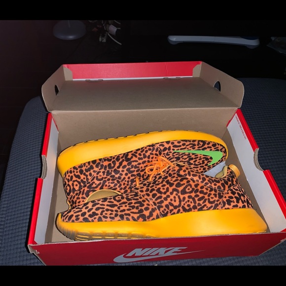 Nike | Shoes | Roaches Run Fb Rare | Poshmark